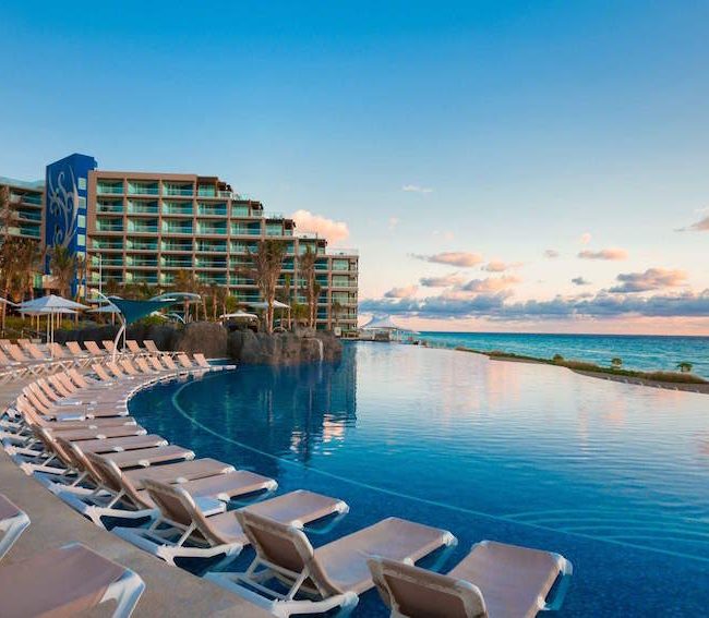 10 Best Cancun Wedding Packages for 100 Guests (w/Prices)