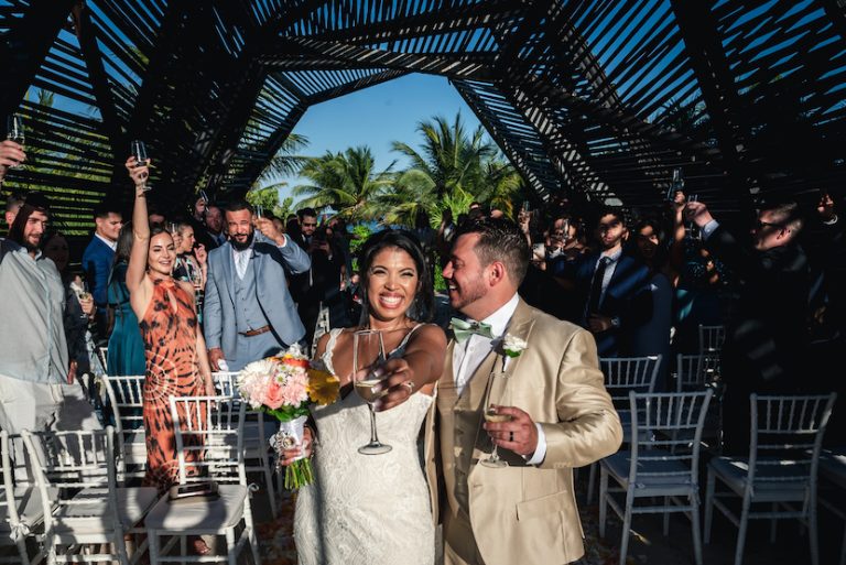 10 BEST All-Inclusive Destination Wedding Packages (w/prices)