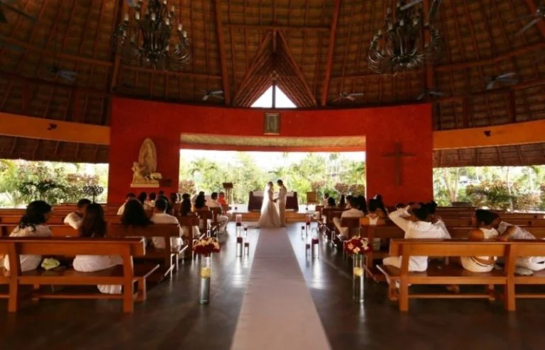 17 Breathtaking Cancun Chapels for Catholic Weddings (+ Costs)